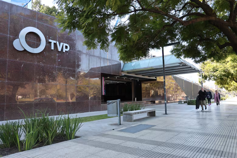 Cambia el nombre de la TV Pública – Punto de Partida